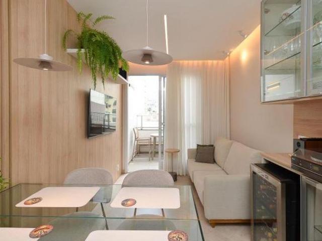 Apartamento à Venda Centro, 2 Quartos, 57 m2