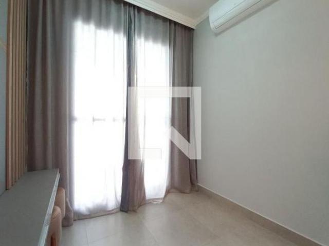 Apartamento à Venda Centro, 2 Quartos, 57 m2