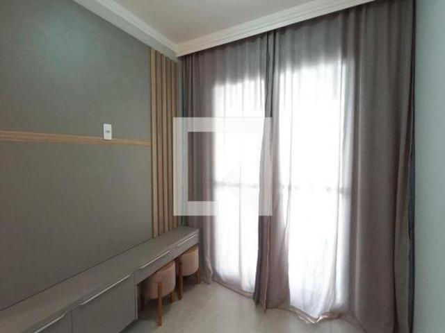Apartamento à Venda Centro, 2 Quartos, 57 m2
