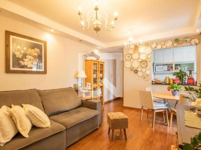 Apartamento à Venda Centro, 2 Quartos, 58 m2
