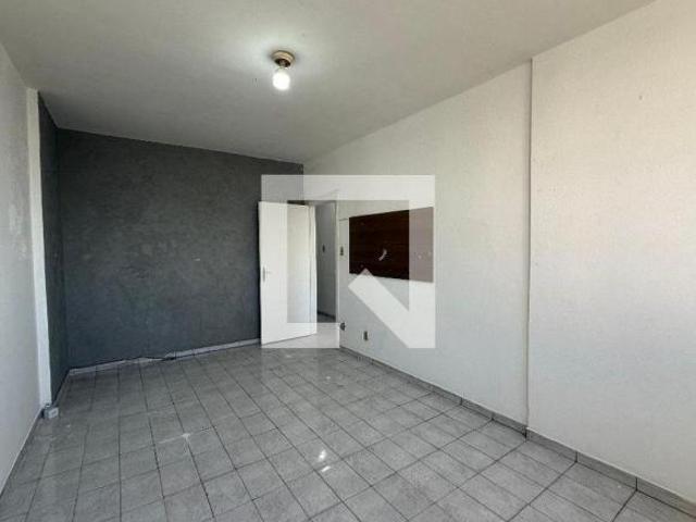 Apartamento à Venda Centro, 2 Quartos, 60 m2