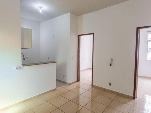 Apartamento à Venda Centro, 2 Quartos, 60 m2