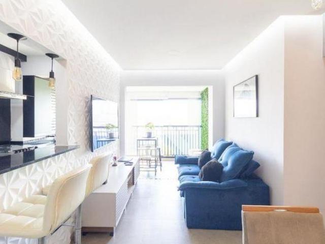 Apartamento à Venda Centro, 2 Quartos, 61 m2