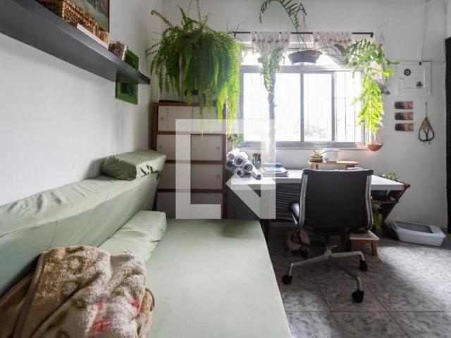 Apartamento à Venda Centro, 2 Quartos, 63 m2