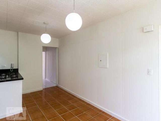 Apartamento à Venda Centro, 2 Quartos, 63 m2