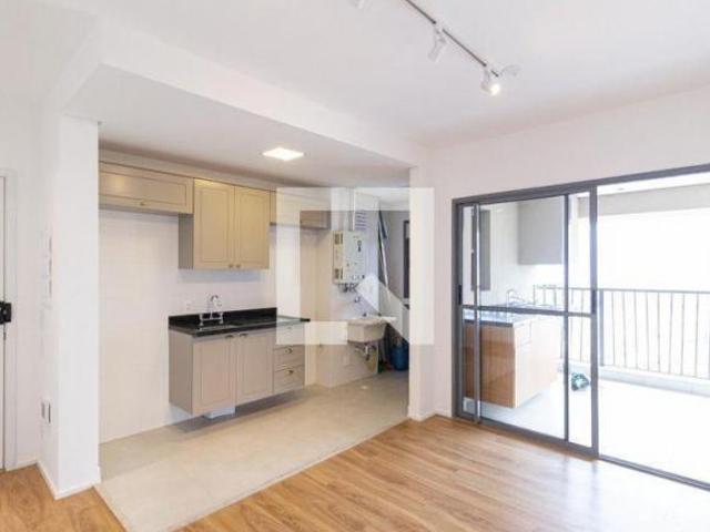 Apartamento à Venda Centro, 2 Quartos, 64 m2