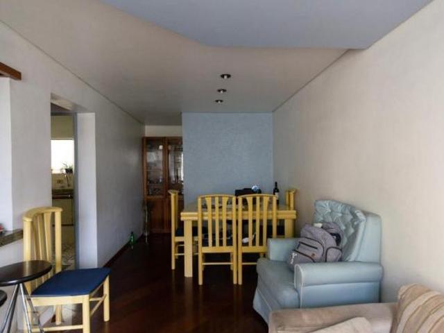 Apartamento à Venda Centro, 2 Quartos, 64 m2