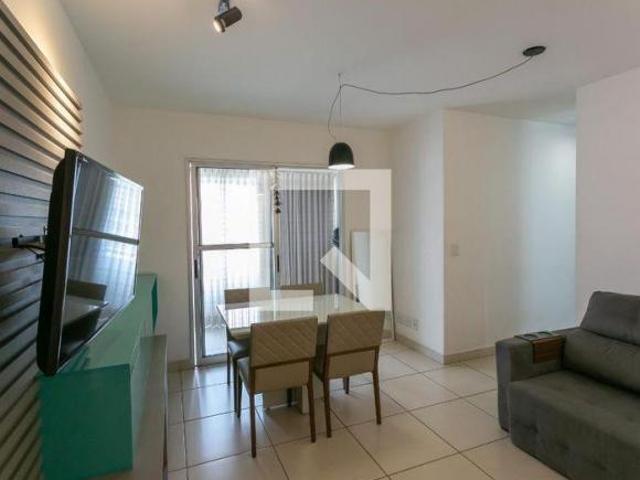 Apartamento à Venda Centro, 2 Quartos, 64 m2