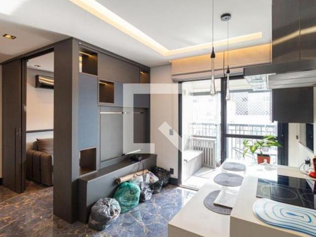 Apartamento à Venda Centro, 2 Quartos, 64 m2