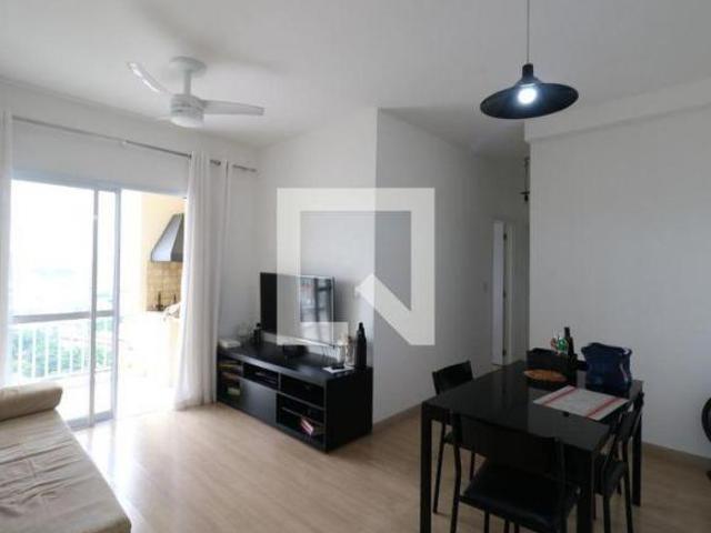 Apartamento à Venda Centro, 2 Quartos, 65 m2