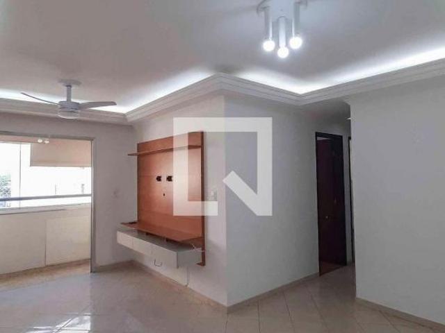 Apartamento à Venda Centro, 2 Quartos, 65 m2