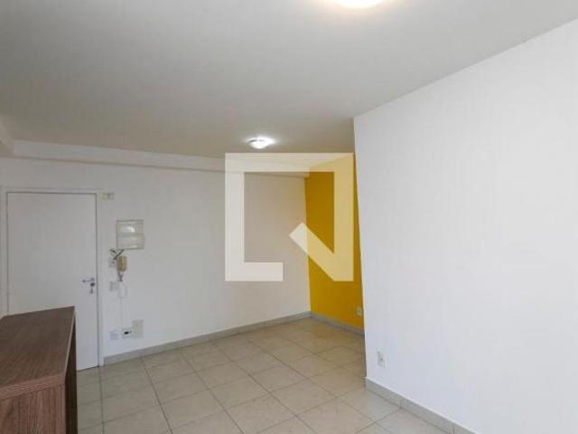 Apartamento à Venda Centro, 2 Quartos, 65 m2