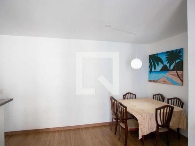 Apartamento à Venda Centro, 2 Quartos, 66 m2