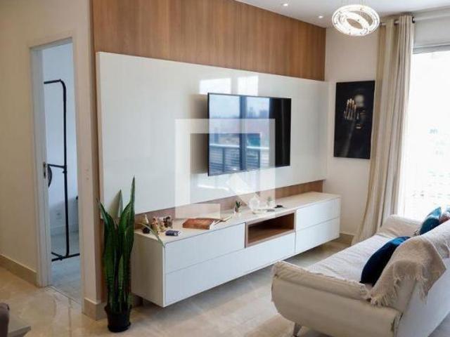 Apartamento à Venda Centro, 2 Quartos, 66 m2