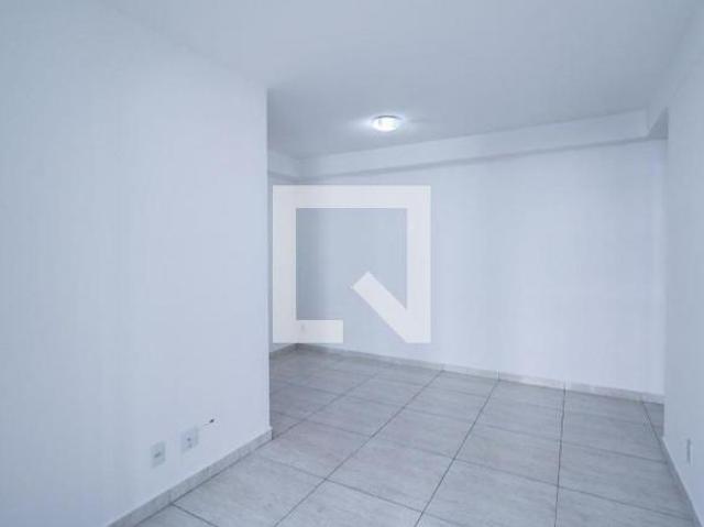 Apartamento à Venda Centro, 2 Quartos, 67 m2
