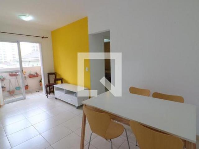 Apartamento à Venda Centro, 2 Quartos, 68 m2