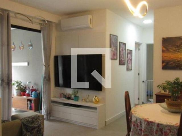 Apartamento à Venda Centro, 2 Quartos, 68 m2