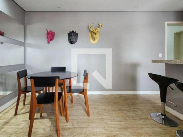 Apartamento à Venda Centro, 2 Quartos, 69 m2