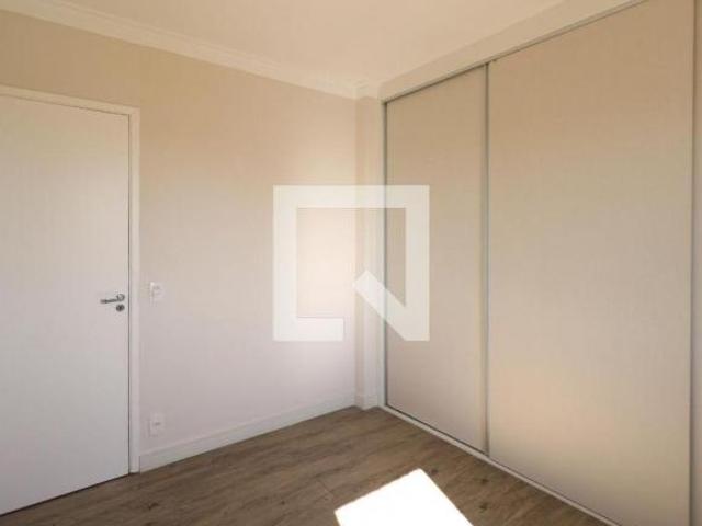 Apartamento à Venda Centro, 2 Quartos, 70 m2