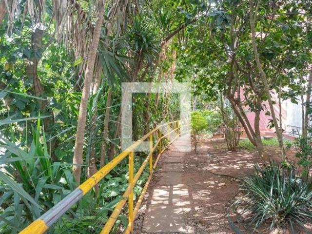 Apartamento à Venda Centro, 2 Quartos, 72 m2