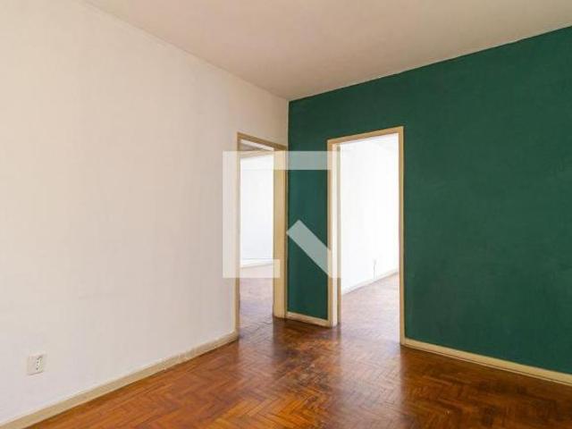 Apartamento à Venda Centro, 2 Quartos, 72 m2