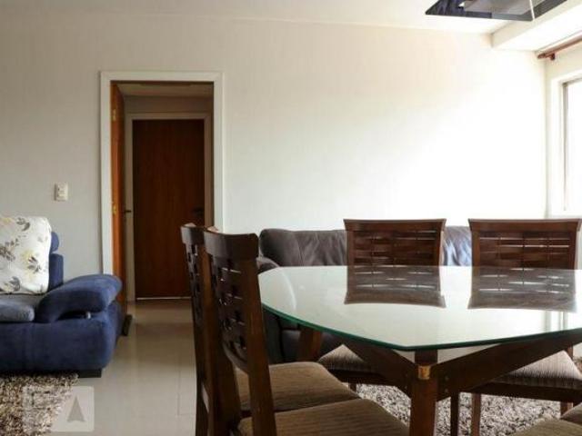 Apartamento à Venda Centro, 2 Quartos, 118 m² Curitiba