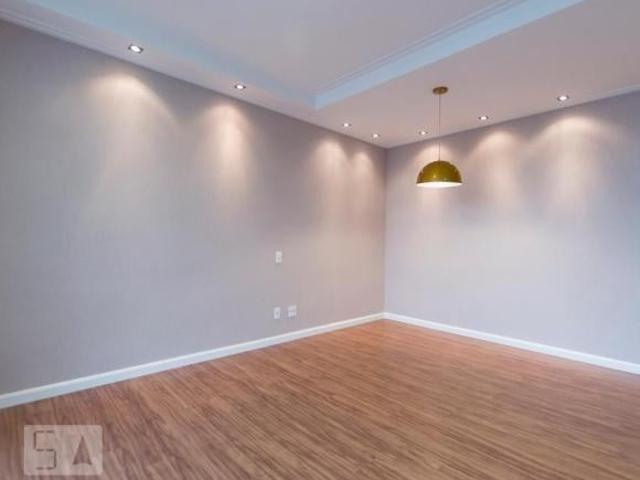Apartamento à Venda Centro, 2 Quartos, 77 m2