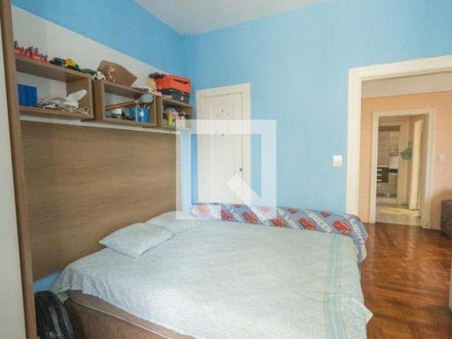 Apartamento à Venda Centro, 2 Quartos, 77 m2