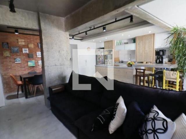 Apartamento à Venda Centro, 2 Quartos, 80 m2