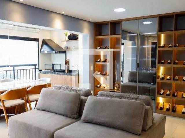 Apartamento à Venda Centro, 2 Quartos, 83 m2