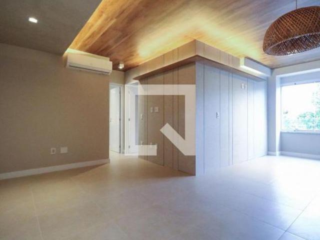 Apartamento à Venda Centro, 2 Quartos, 86 m2