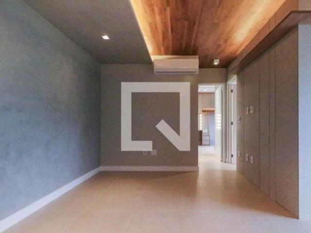 Apartamento à Venda Centro, 2 Quartos, 86 m2