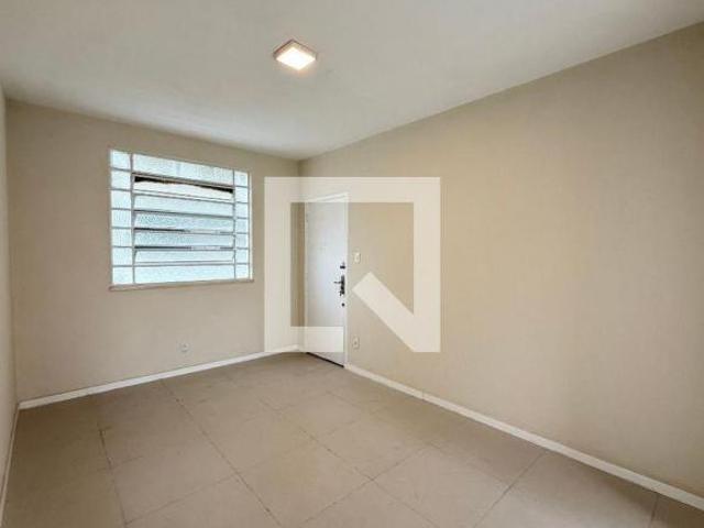 Apartamento à Venda Centro, 2 Quartos, 90 m2