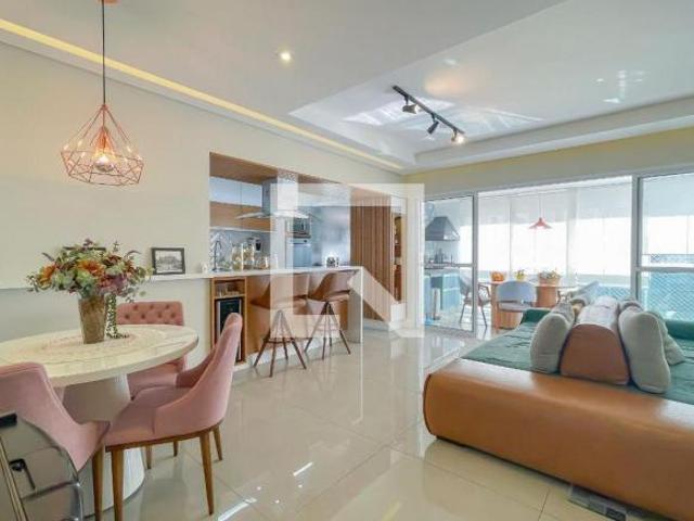 Apartamento à Venda Centro, 2 Quartos, 90 m2