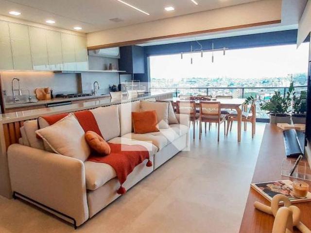 Apartamento à Venda Centro, 3 Quartos, 115 m2