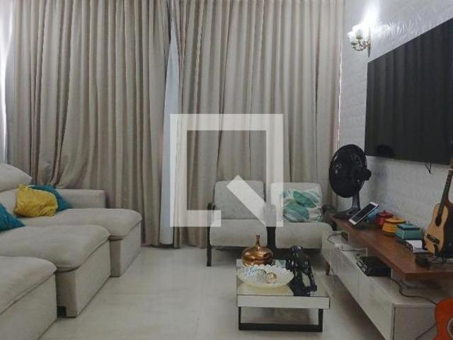 Apartamento à Venda Centro, 3 Quartos, 136 m2