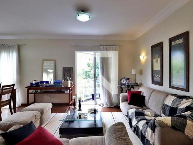 Apartamento à Venda Centro, 3 Quartos, 130 m2