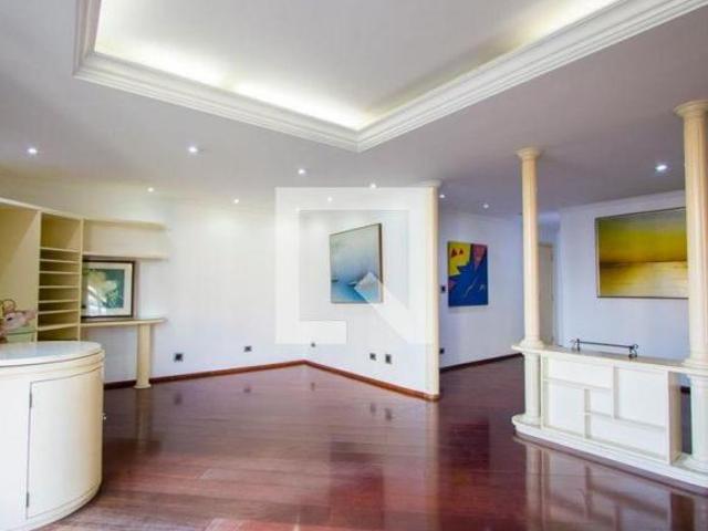 Apartamento à Venda Centro, 3 Quartos, 175 m2