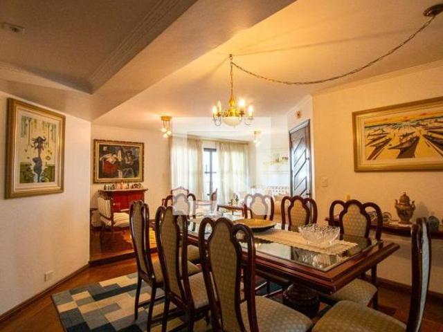 Apartamento à Venda Centro, 3 Quartos, 180 m2