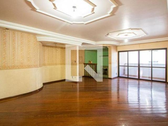 Apartamento à Venda Centro, 3 Quartos, 200 m2