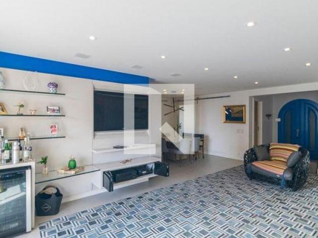 Apartamento à Venda Centro, 3 Quartos, 200 m2