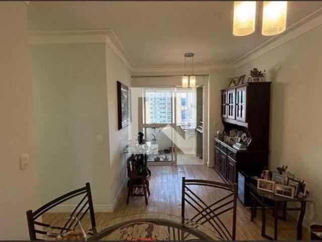 Apartamento à Venda Centro, 3 Quartos, 77 m2