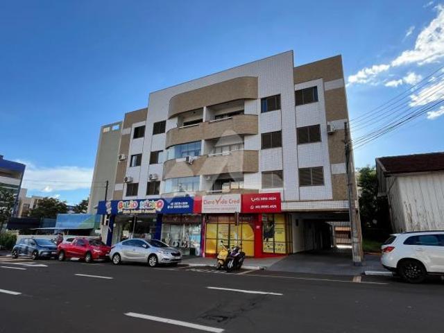 Apartamento à venda, Centro, com suíte e 2 quartos e duas vagas de garagem