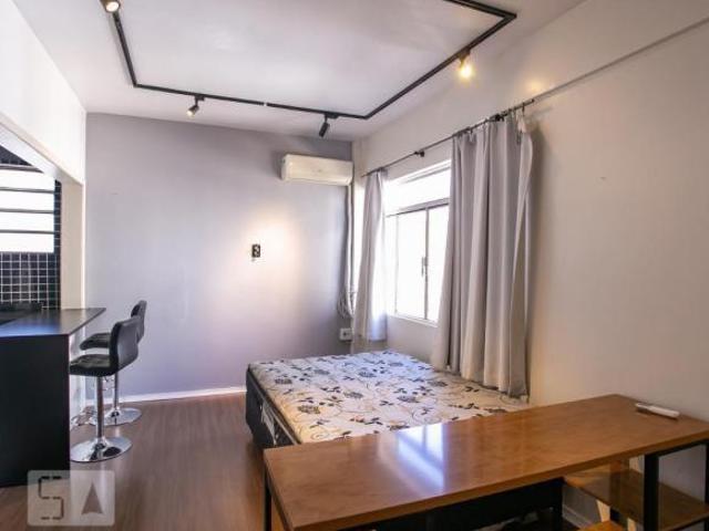 Apartamento à Venda Centro Histórico, 1 Quarto, 20 m² Porto Alegre