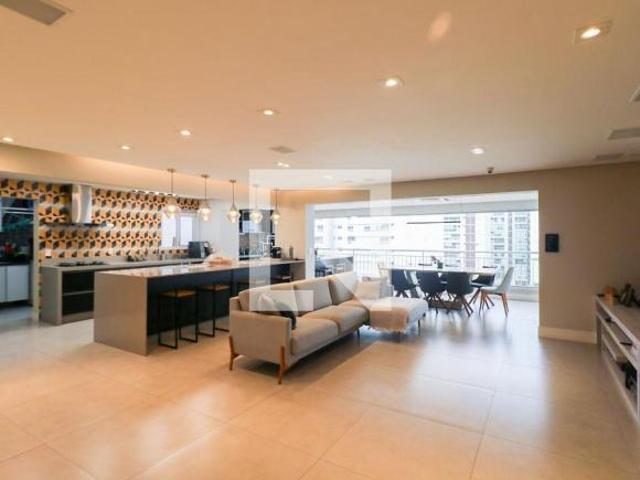 Apartamento à Venda Cerâmica, 4 Quartos, 198 m2