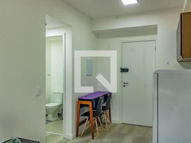 Apartamento à Venda Chácara Inglesa, 1 Quarto, 30 m2