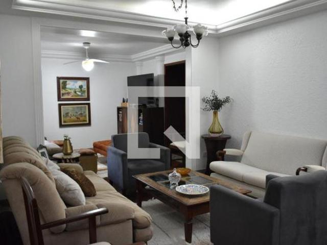 Apartamento à Venda Chácara Inglesa, 3 Quartos, 142 m2