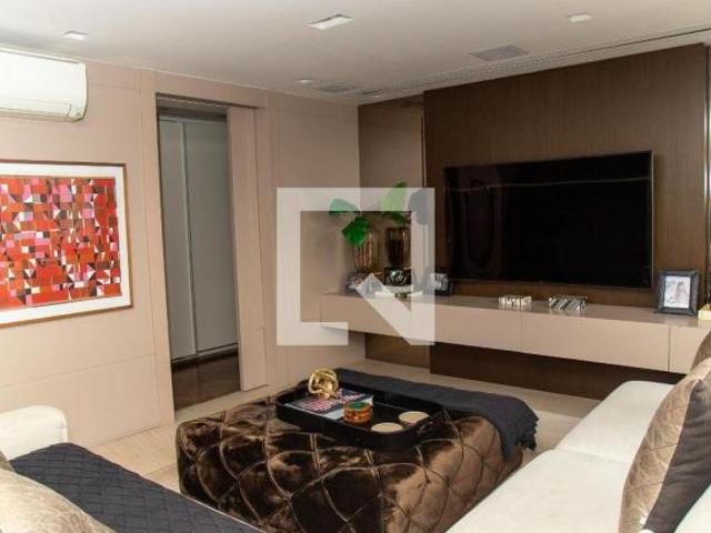 Apartamento à Venda Chácara Santo Antonio, 4 Quartos, 214 m2