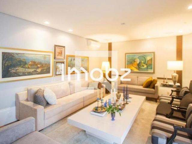 Apartamento à Venda Chácara Santo Antonio, 3 Quartos, 240 m2
