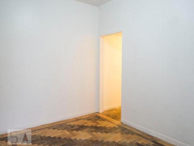 Apartamento à Venda Cidade Baixa, 2 Quartos, 74 m² Porto Alegre